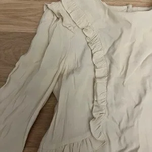 Aritzia | Tops | Cream Aritzia Talula Blouse Xxs | Poshmark